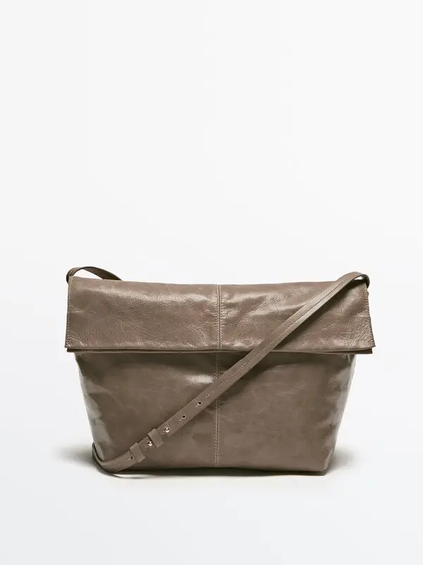 Massimo Dutti Maxi Crossbody Bag In Crackled Leather Brown Editorialist 4123